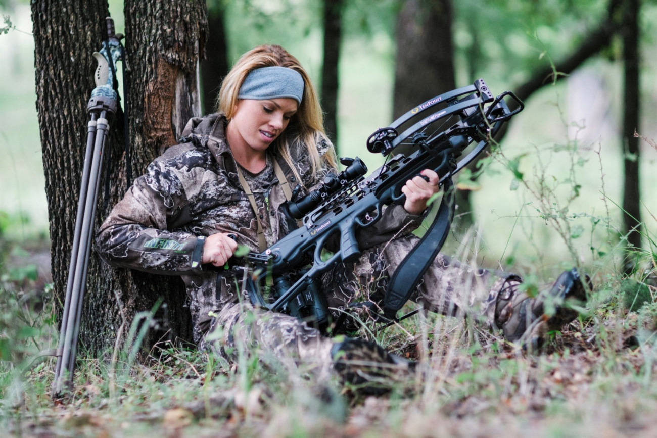 Q&A with Kendall Jones: How Hunting Crossbows Empower Lady Hunters ...