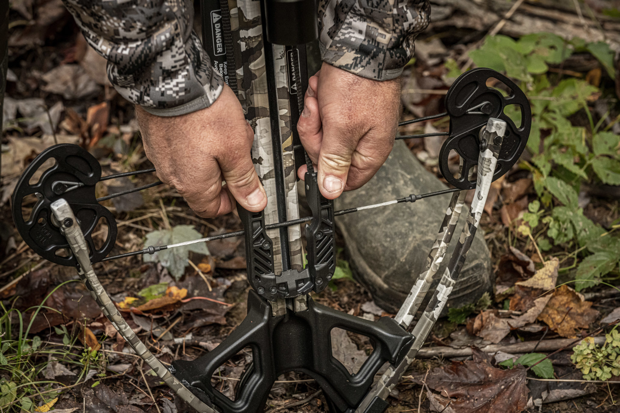 How to Cock and De-Cock Your Crossbow with the ACUdraw 50 De-Cock ...